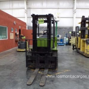 MONTACARGAS USADO HOMBRE SENTADO, GASOLINA, 8000 LB, CLARK