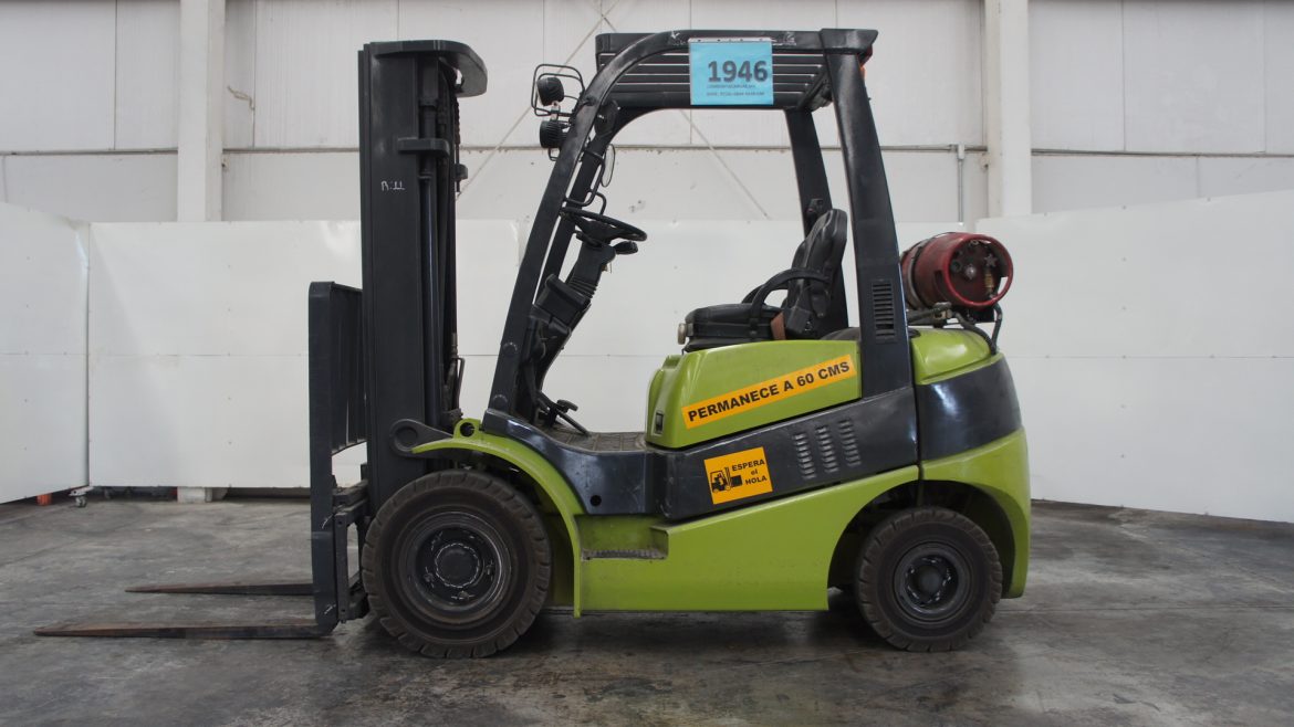 MONTACARGAS HOMBRE SENTADO, GAS LP, 5000 LB, CLARK