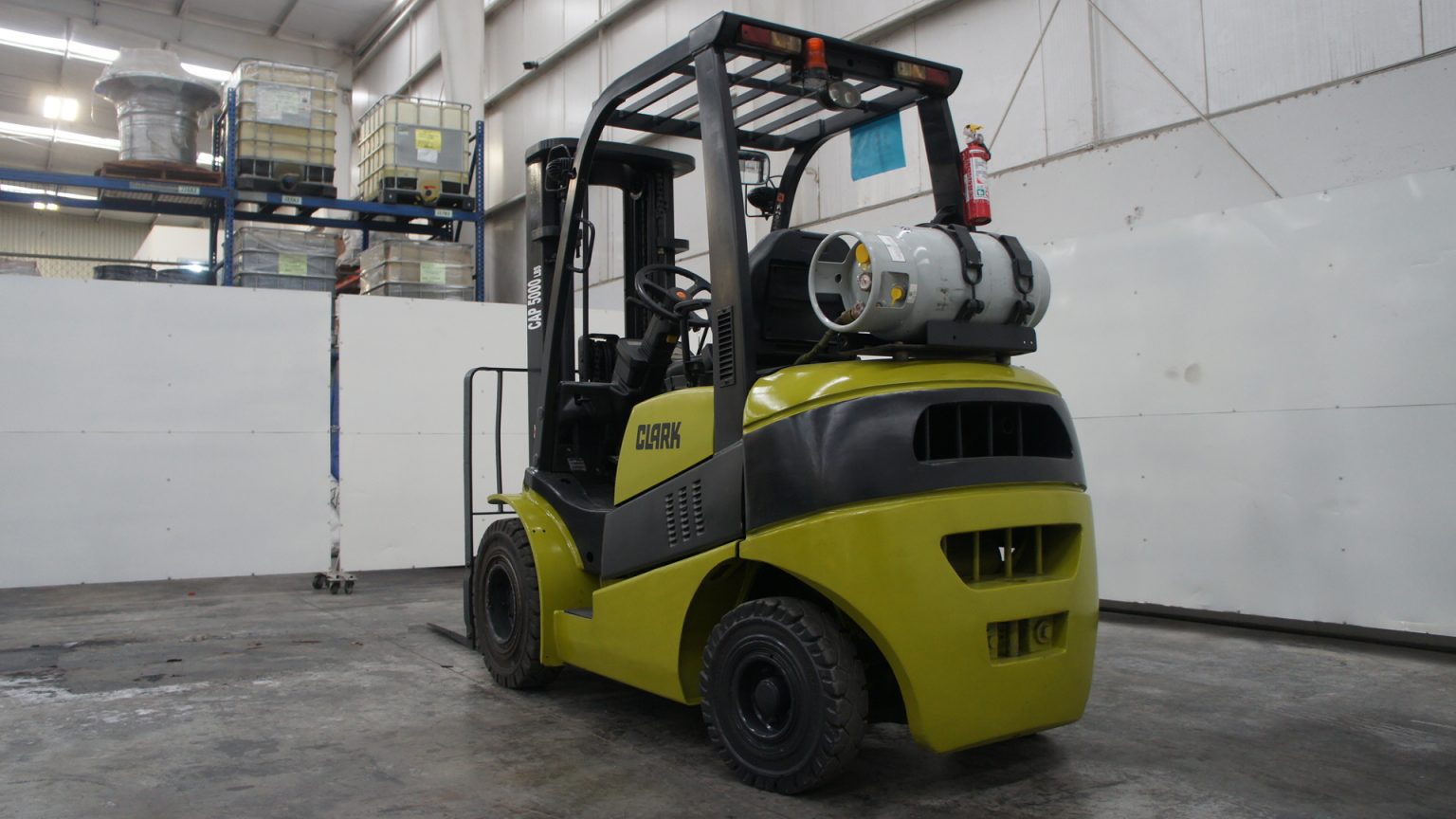 Montacargas Clark Gas LP 5000 LB C25L Semi Nuevo 1967 Venta y Precios