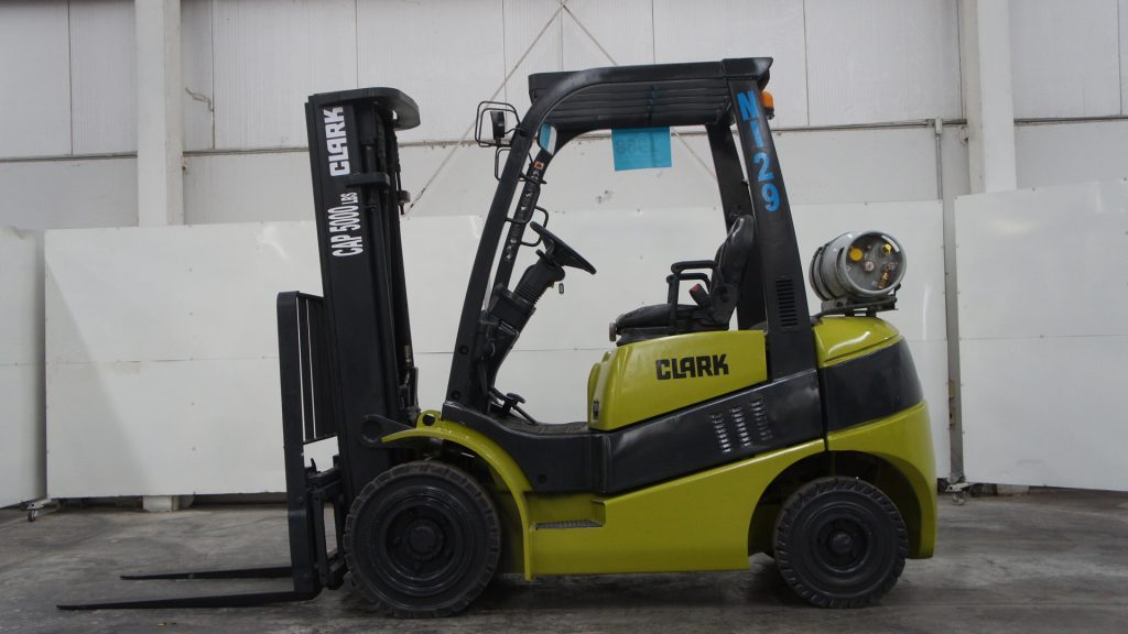 Montacargas Clark Gas LP 5000 LB C25L Semi Nuevo 1968 Venta y Precios