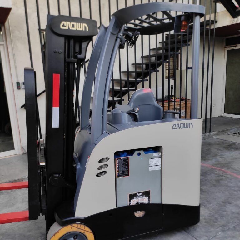 Montacargas Crown RC5530-30 Hombre Parado, Electrico, 3000 Lb, Semi ...